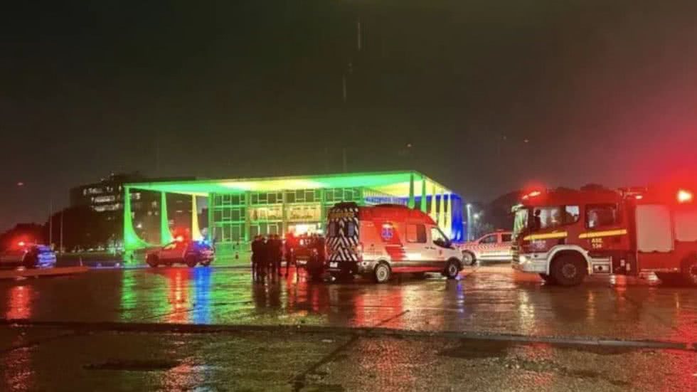 Explosões em Brasília: STF é alvo de ataque e suspeito morre durante ...